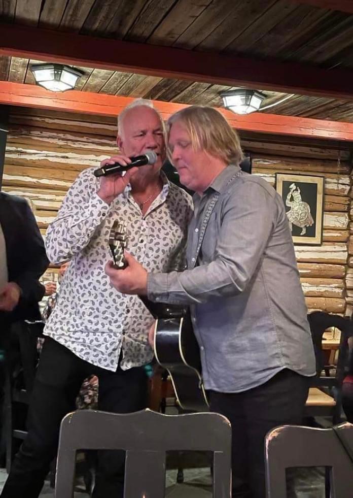 Splitter Pine Duo i Pøbben - Sigdal.no